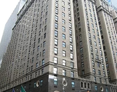 West 51st Street — Listing History and Nearby Rentals