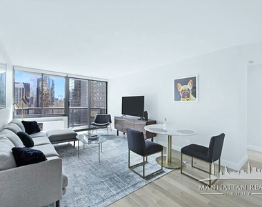 West 48th Street — Listing History and Nearby Rentals