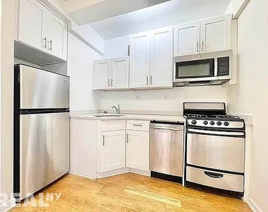 2 Bedrooms at Grand Concourse for $2,950 by Robert Martinez | RentHop