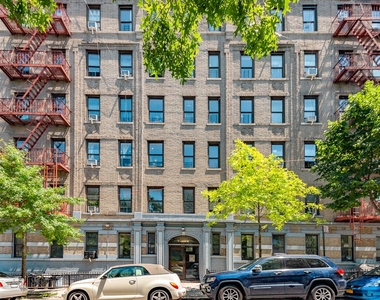 322 Rodney St — Listing History and Nearby Rentals