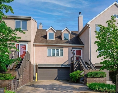 18 Hanover Court — Listing History and Nearby Rentals