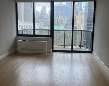 West 48th Street — Listing History and Nearby Rentals