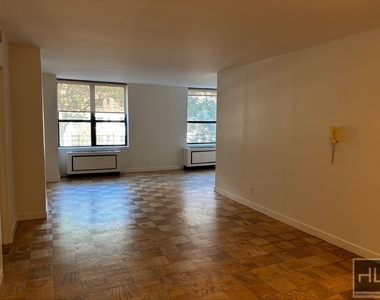 W 87th St — Listing History and Nearby Rentals