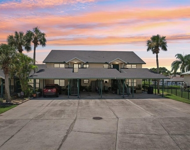662 Yardarm Drive — Listing History and Nearby Rentals