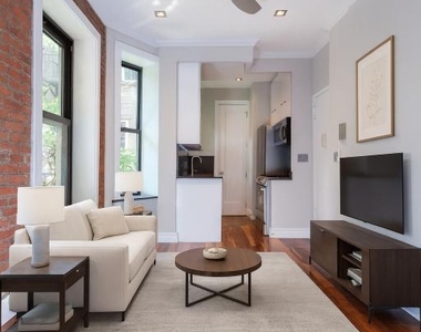 Barrow St — Listing History and Nearby Rentals