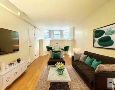 Bay Ridge Parkway — Listing History and Nearby Rentals