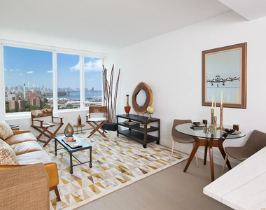 Fleet Place — Listing History and Nearby Rentals