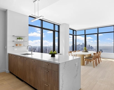 West Chelsea at 30th Street — Listing History and Nearby Rentals