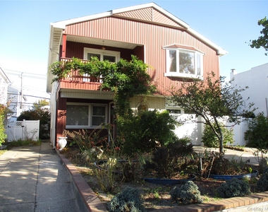 3 Bedrooms at 429 E Park Avenue for $4,350 by Robin A. Bokor | RentHop