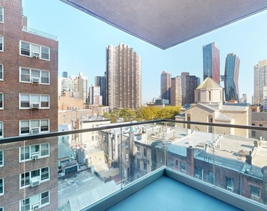 East 34th Street — Listing History and Nearby Rentals