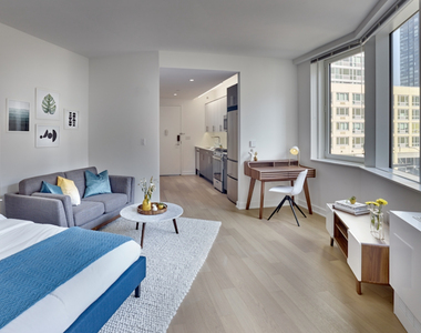 Hunter St & 44th Rd — Listing History and Nearby Rentals