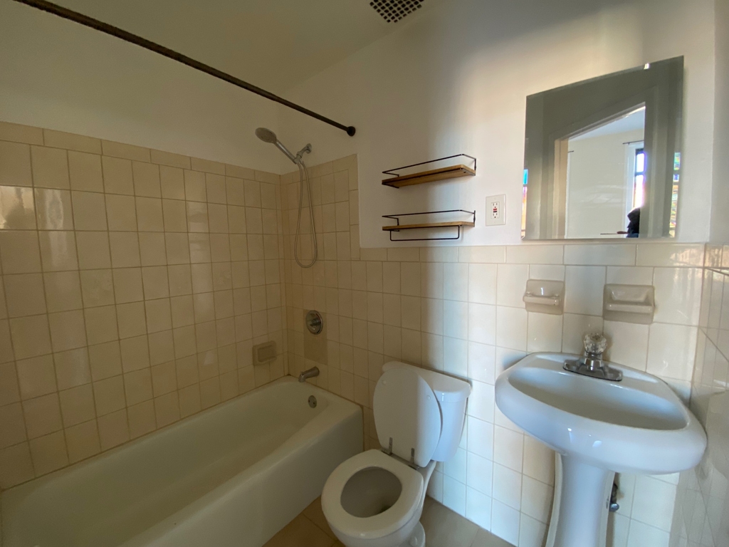 1106 Bushwick Avenue — Listing History and Nearby Rentals