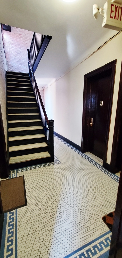 32-68 41st Street — Listing History and Nearby Rentals