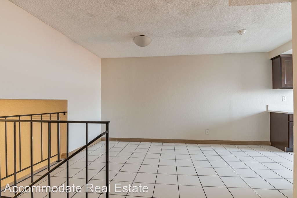 713 E Fairview Ave Apt H — Listing History and Nearby Rentals
