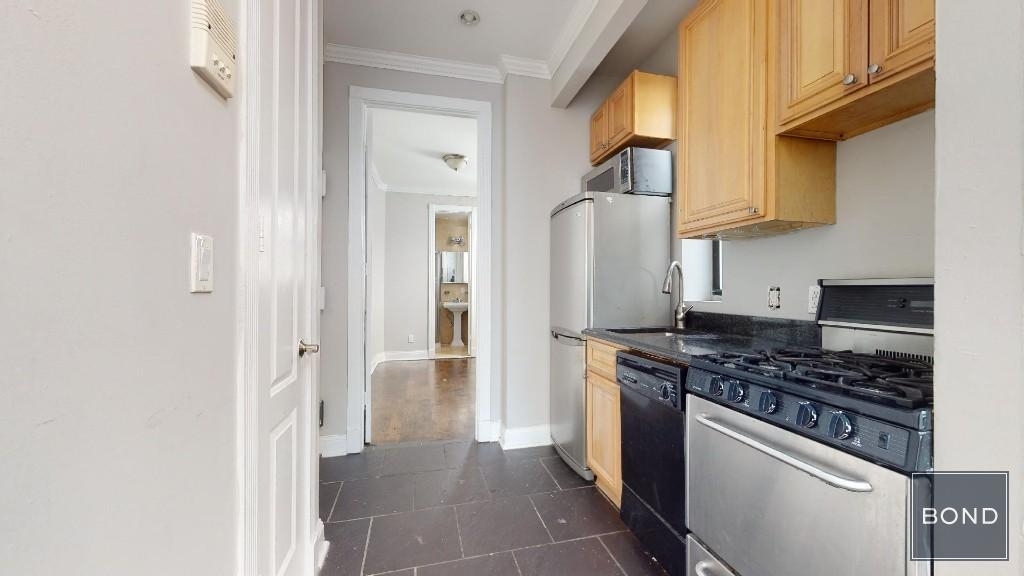 214 East 25th Street — Listing History and Nearby Rentals