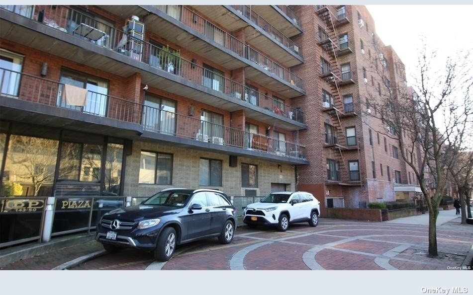 1 Bedroom at 143-50 Barclay Avenue for $1,750 by RH Advisors OneKey ... 1 Bedroom at 143-50 Barclay Avenue for $1,750 by RH Advisors OneKey ...