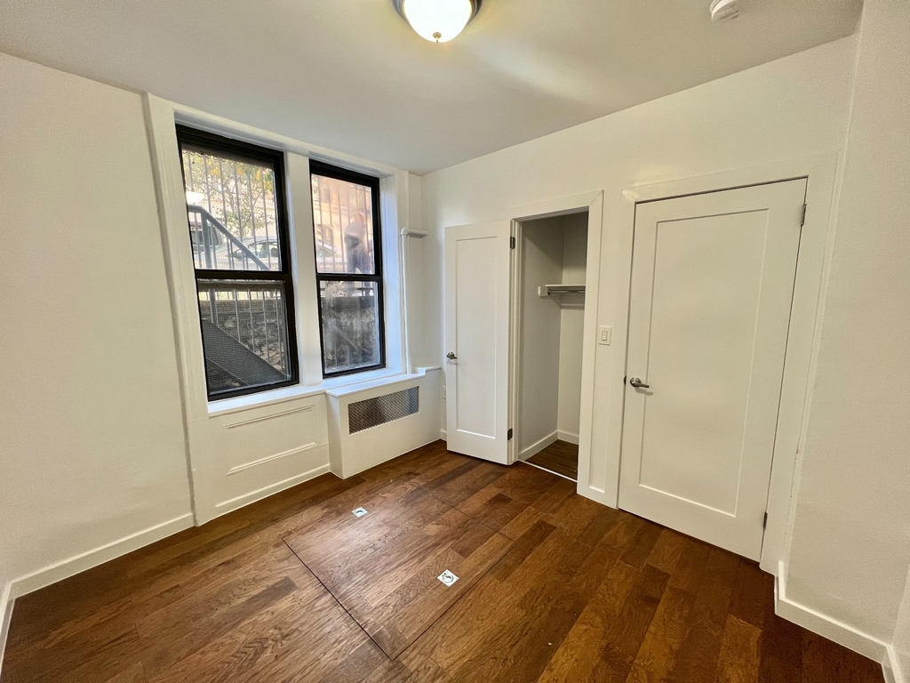 Room at 511 West 184th Street for $875 by Jacob Poore | RentHop