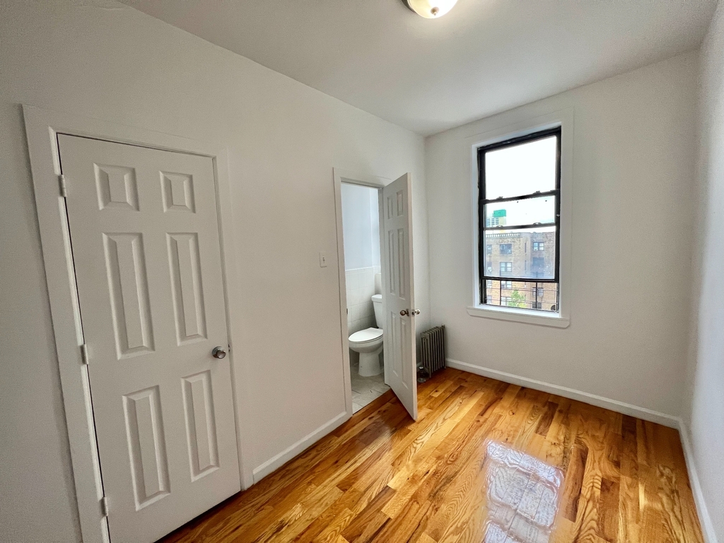 570 W 189th Street — Listing History and Nearby Rentals