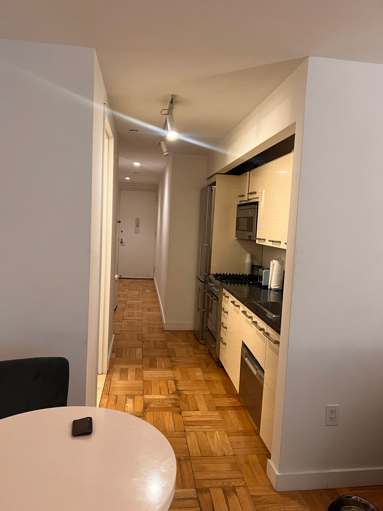 Studio at 20 Exchange Place for $2,790 by Maya Tal | RentHop