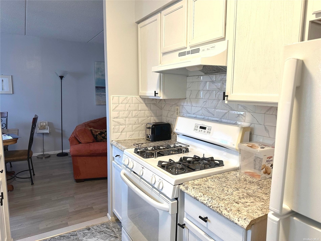 2 Bedrooms at 141 Beach 60th St for $2,300 by RH Advisors OneKey | RentHop