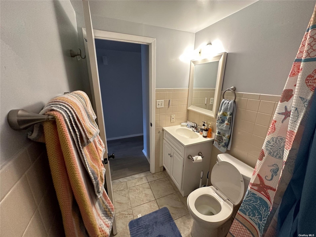 2 Bedrooms at 141 Beach 60th St for $2,300 by RH Advisors OneKey | RentHop