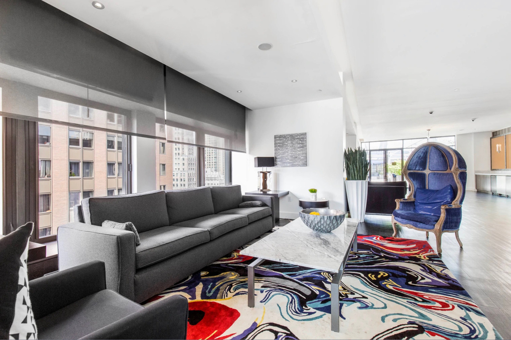 95 Wall Street — Listing History and Nearby Rentals