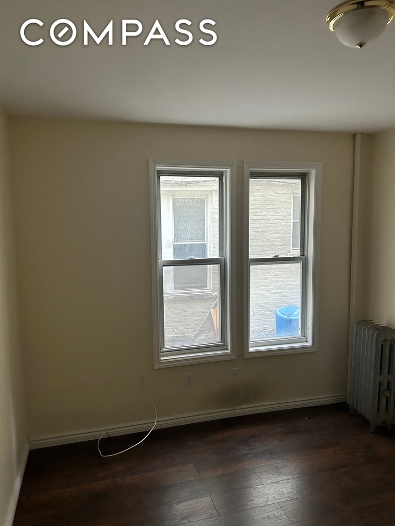 Utica Avenue — Listing History and Nearby Rentals