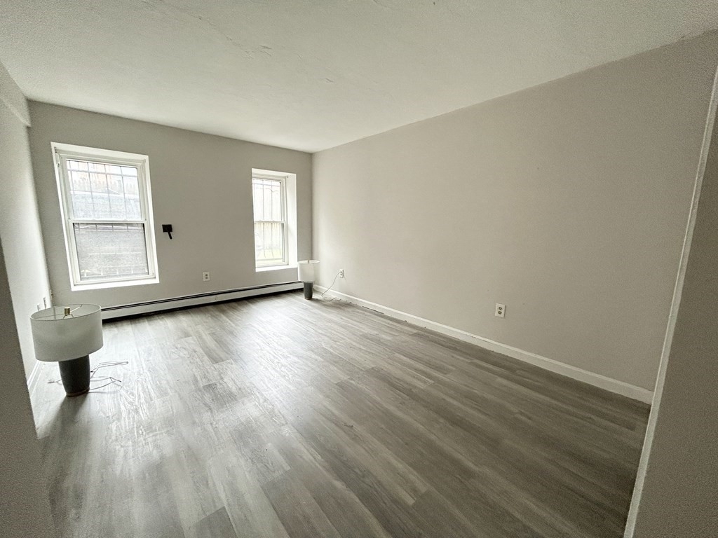 3 Bedrooms at 90 Hammond Street for $4,500 by Alp Kantar | RentHop