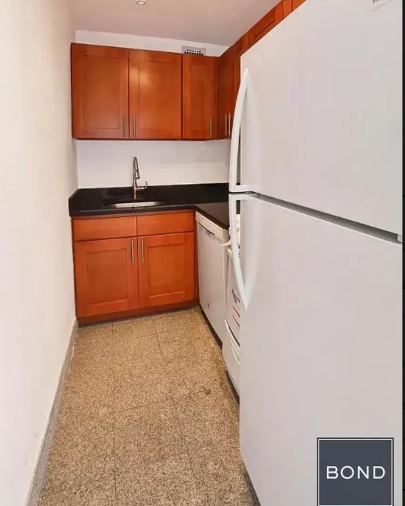 West 178th Street & Riverside Drive — Listing History and Nearby Rentals