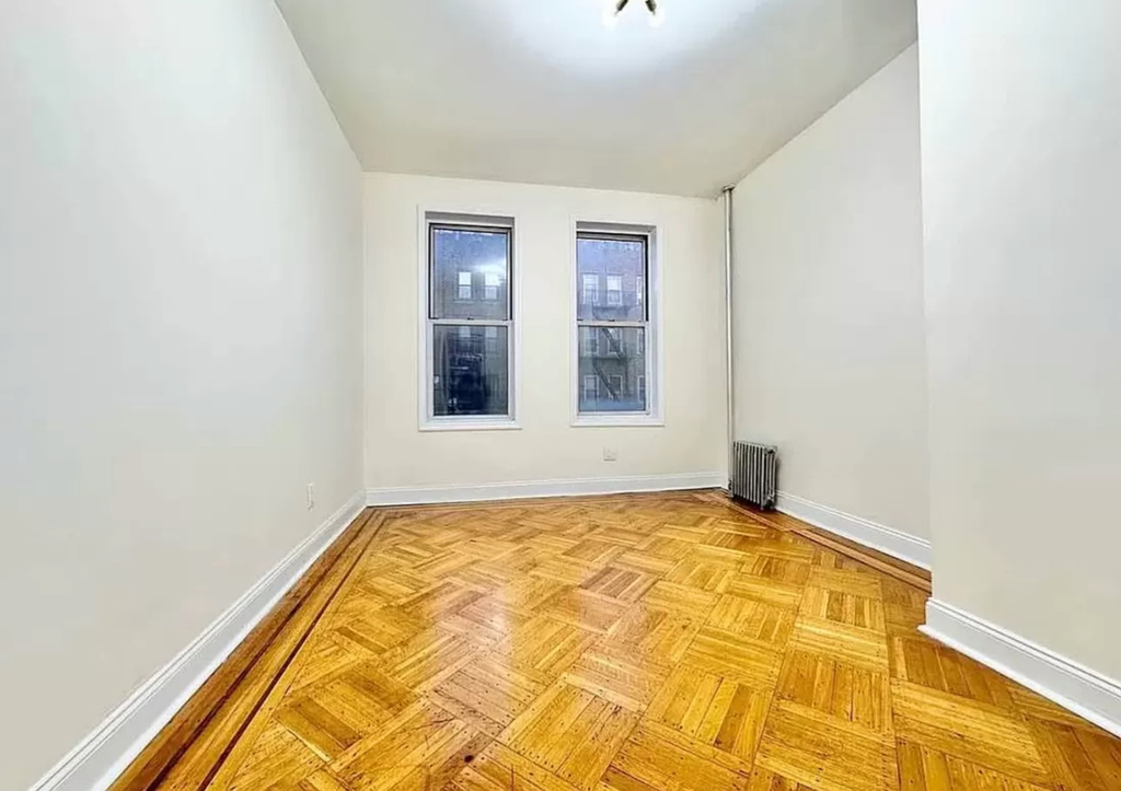 864 Nostrand Avenue — Listing History and Nearby Rentals