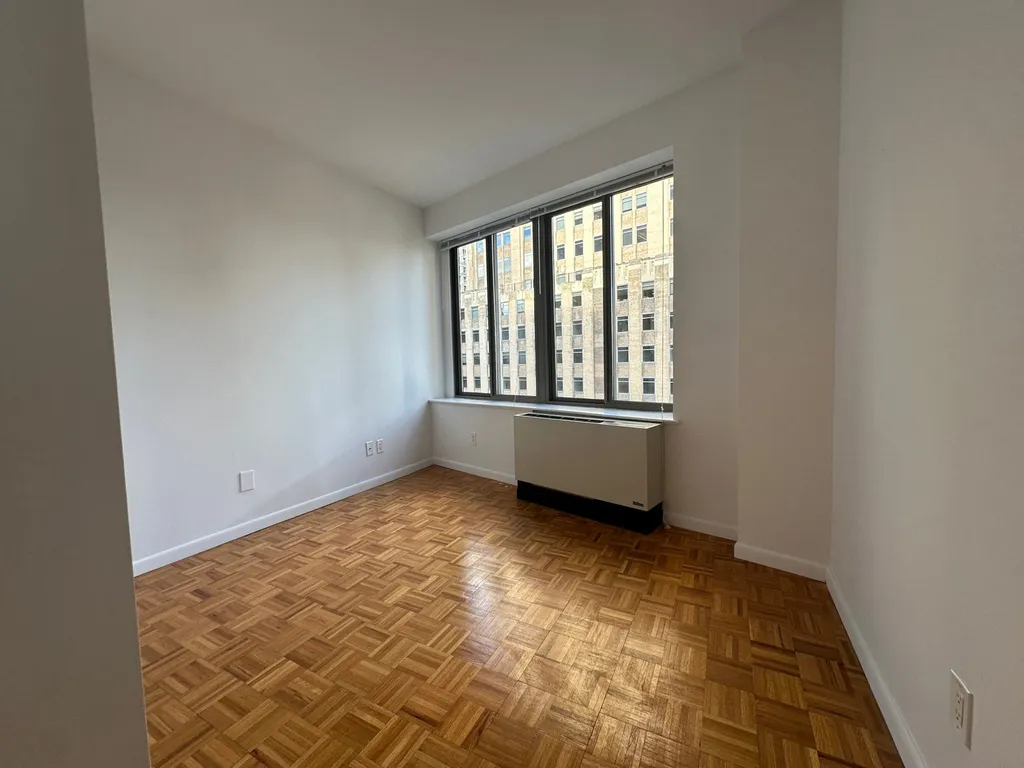 45 Wall Street — Listing History and Nearby Rentals