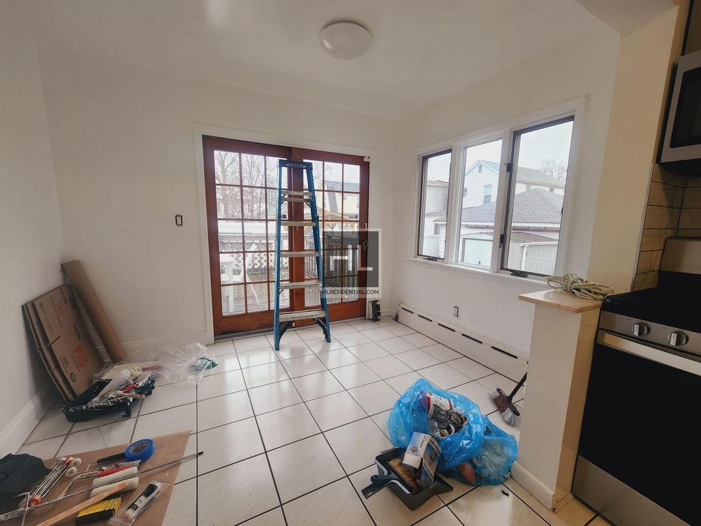 Edison Avenue — Listing History and Nearby Rentals