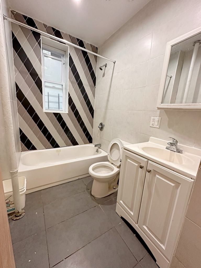 Dahill Road and 65th Street — Listing History and Nearby Rentals