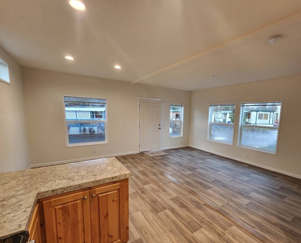 3 Bedrooms at 16745 Se Division St for $1,895 by Robert Moffet | RentHop