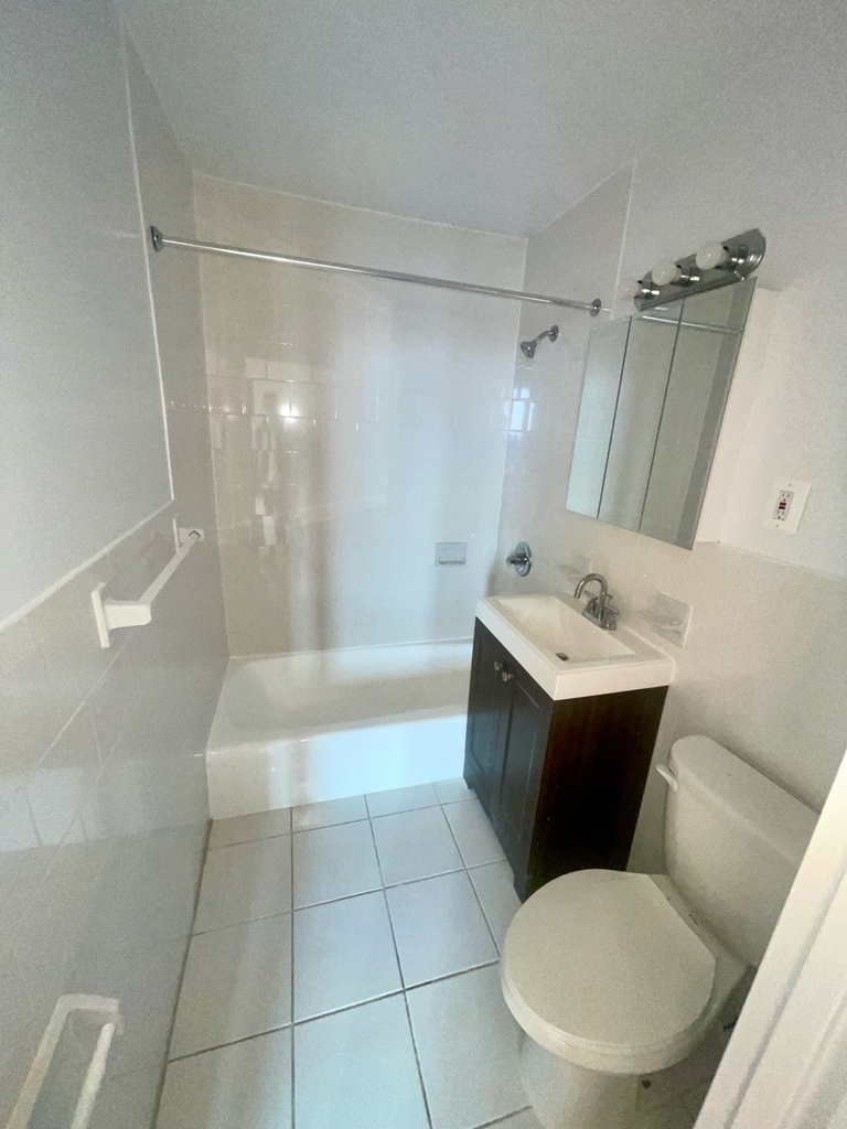 Studio at Broadway & 135th for $2,595 by Taylor St. Valliere | RentHop