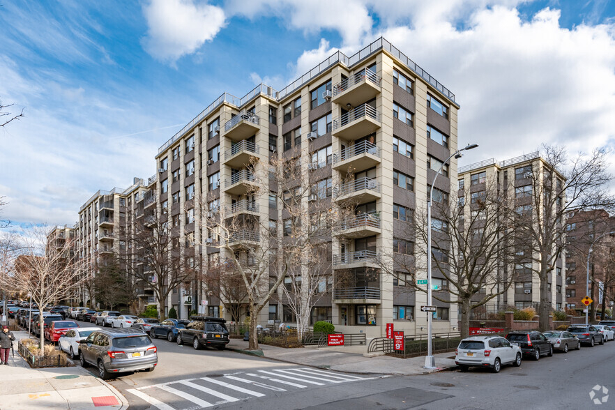 1 Bedroom at 64th Ave/98th Street for $2,100 by Nathanel Rashidizand ...