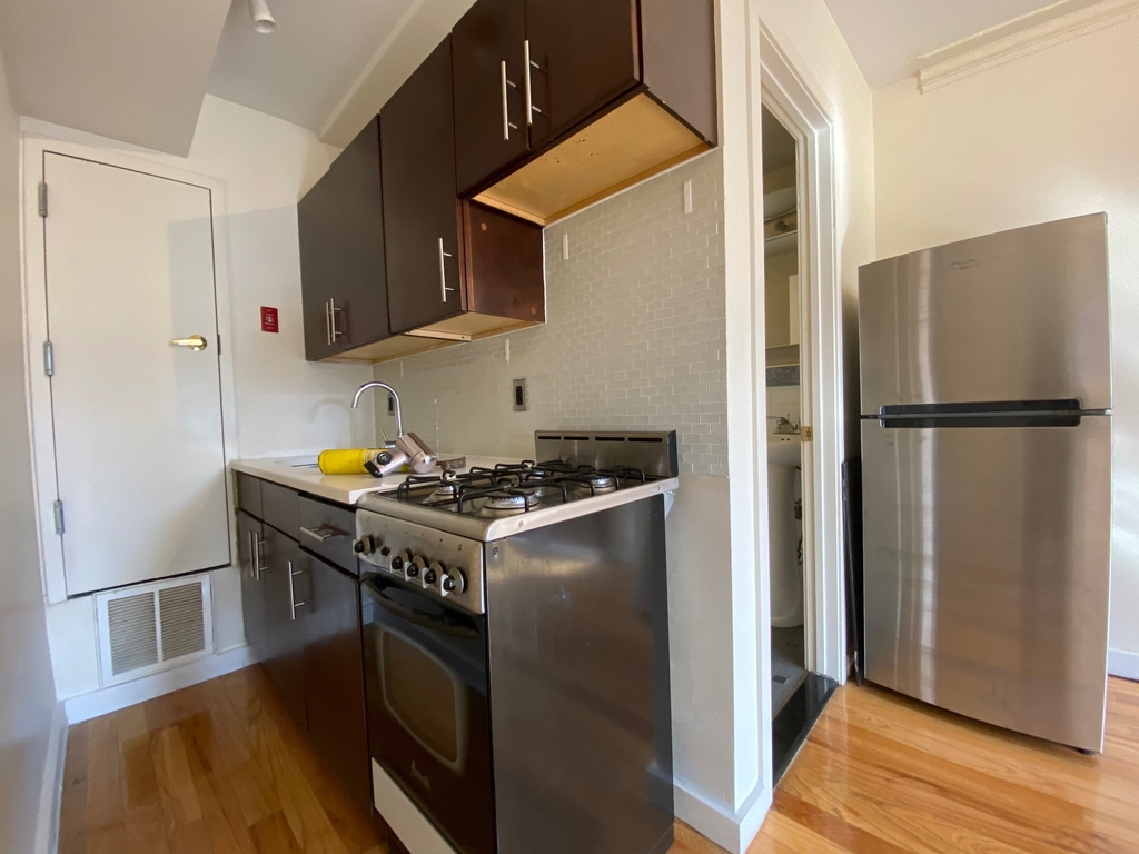 Studio at 1145 Dean Street for $2,000 by Zalman Simpson | RentHop
