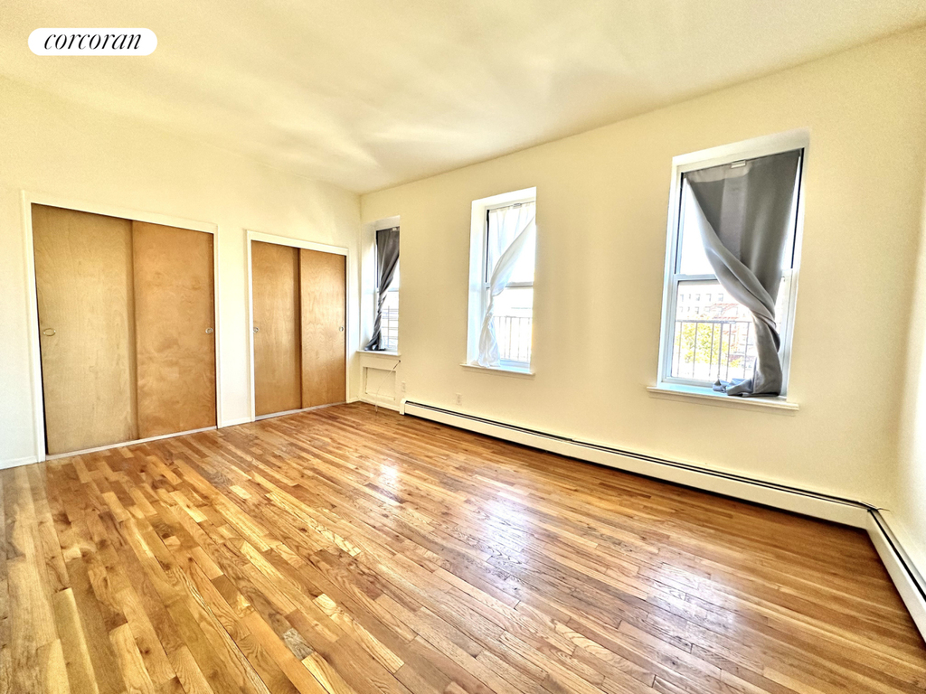 1620 E 12th St — Listing History and Nearby Rentals