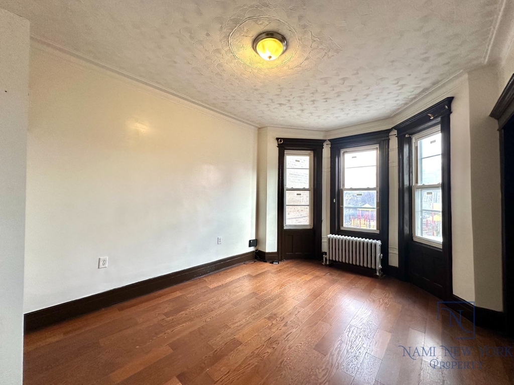 3 Bedrooms at 31st Street and Avenue D for $2,950 by Momoko Kajitani ...