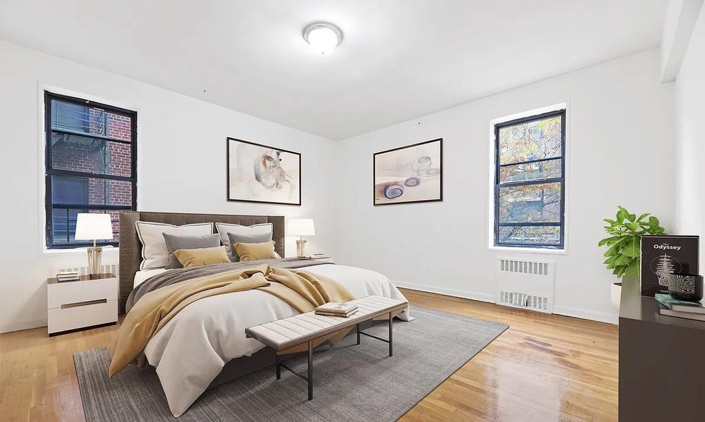 35th Avenue & 75th Street — Listing History and Nearby Rentals