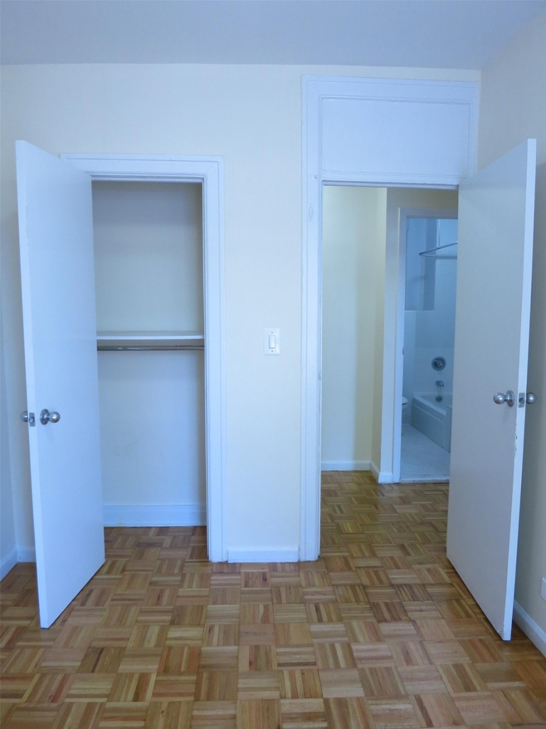 East 78th Street — Listing History and Nearby Rentals