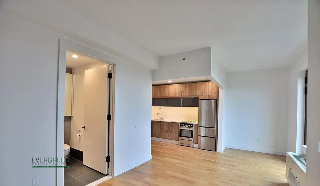 1825 Ocean Avenue — Listing History and Nearby Rentals
