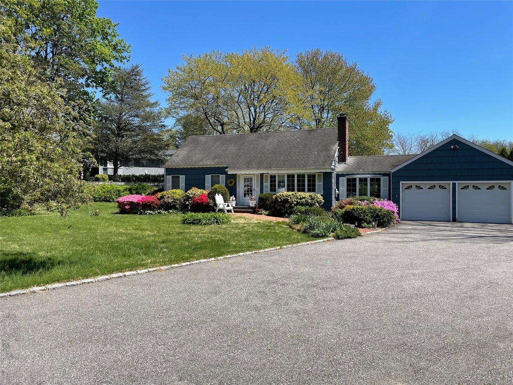 1 Bedroom at 34 Little Neck Road for $2,100 by Joseph A. Maselli | RentHop