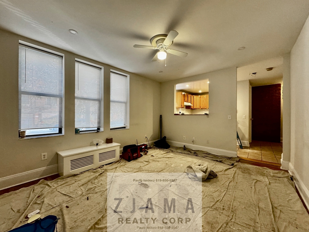 Bay Ridge Parkway x 4th Avenue — Listing History and Nearby Rentals