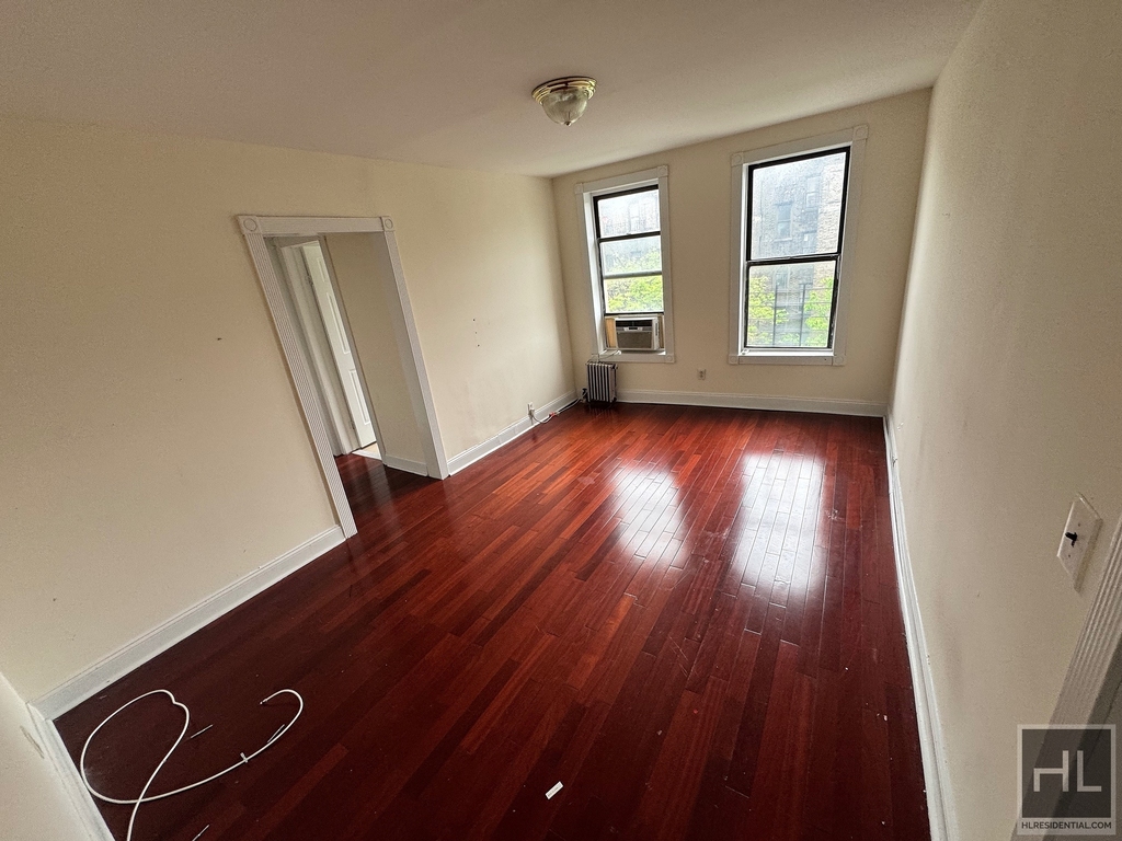 Audubon Avenue — Listing History and Nearby Rentals