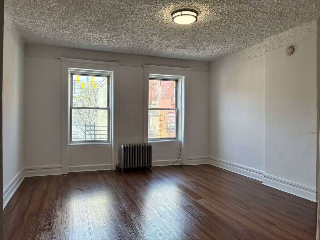 556 West 161st Street, New York, NY 10032 — Listing History and Nearby ...