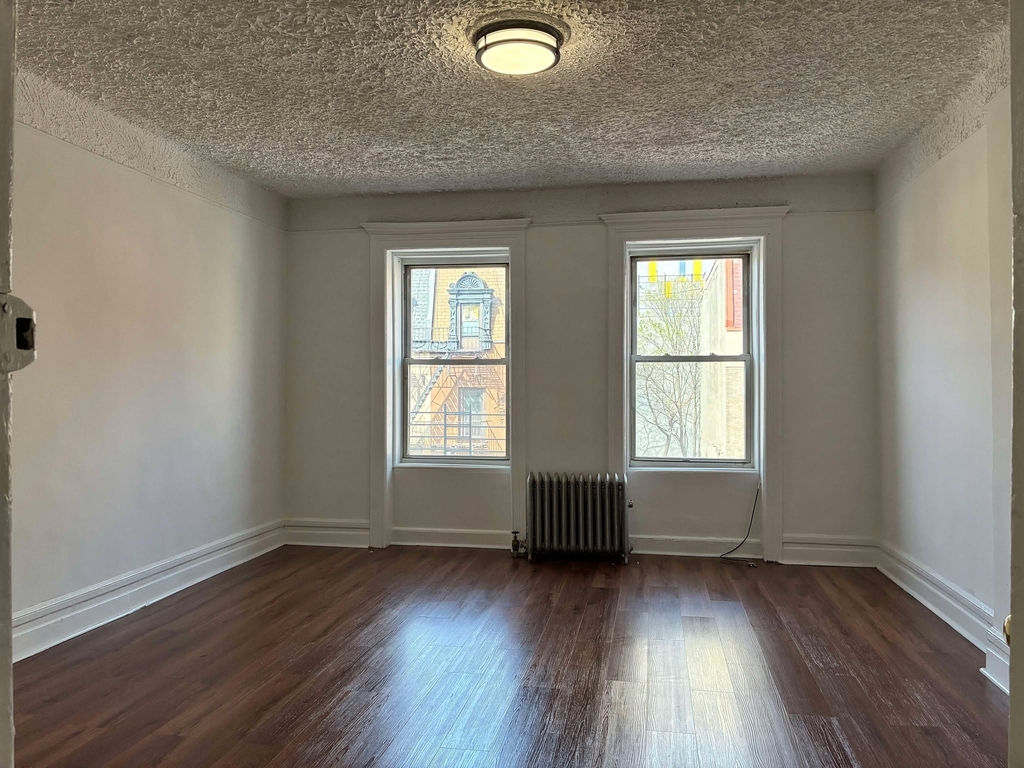 556 West 161st Street, New York, NY 10032 — Listing History and Nearby ...