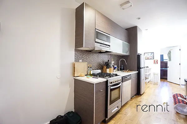 336 Chauncey St — Listing History and Nearby Rentals