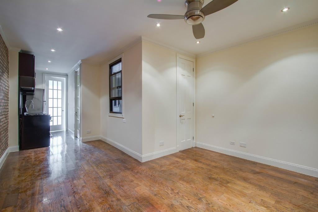 70 West 128th Street — Listing History and Nearby Rentals