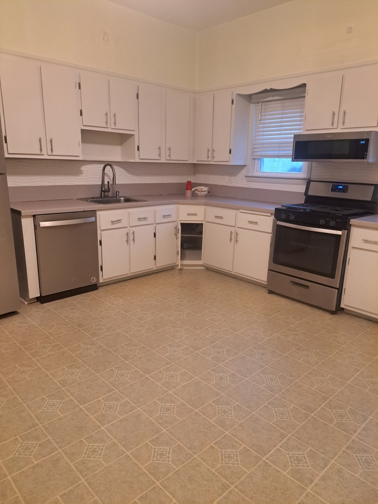 918 Forest Avenue, Staten Island, NY 10310 — Listing History and Nearby ...